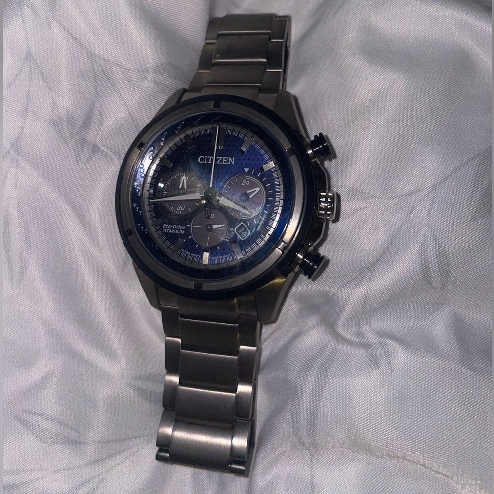 Mens: Citizen Eco-Drive Titanium (Solar Energy) - Gem